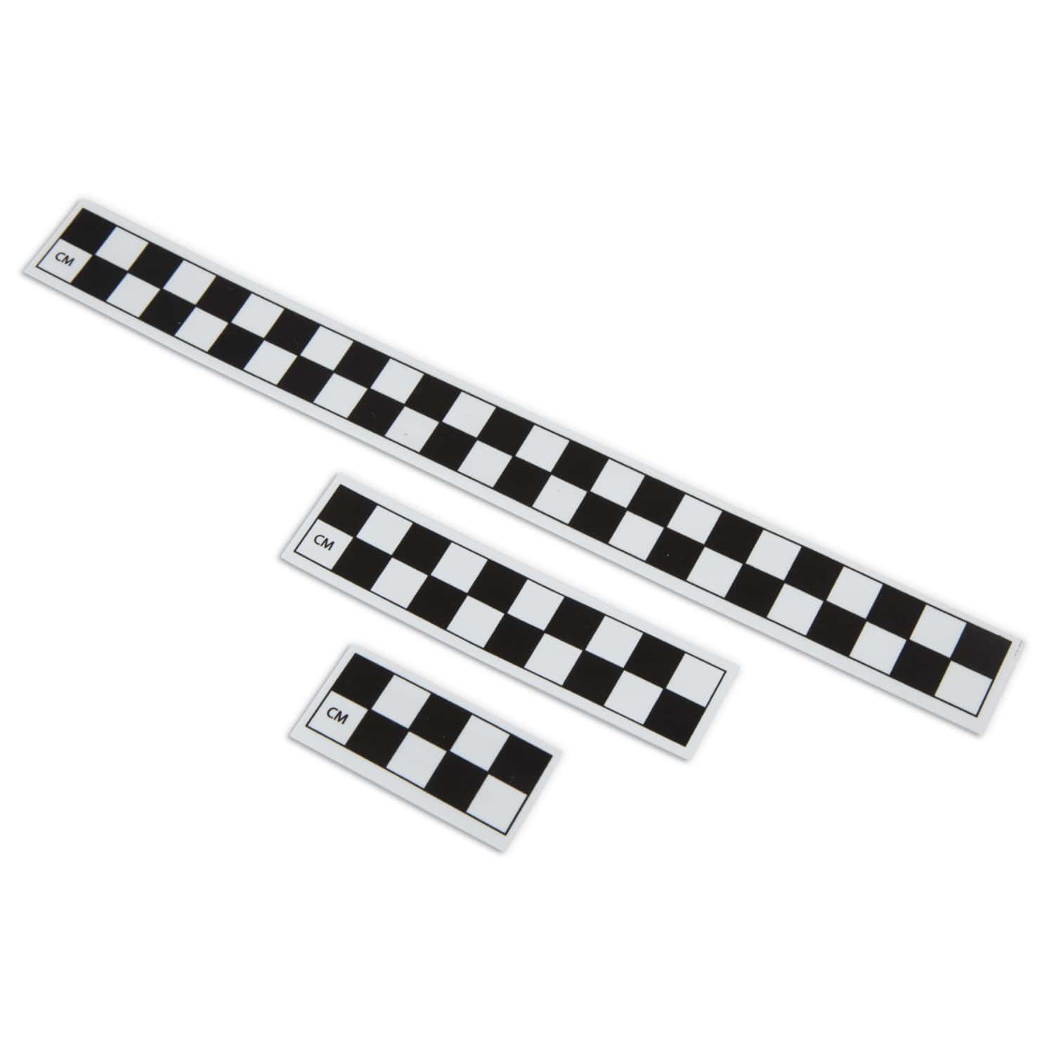 Metric Scales to indicate the size of objects being photographed